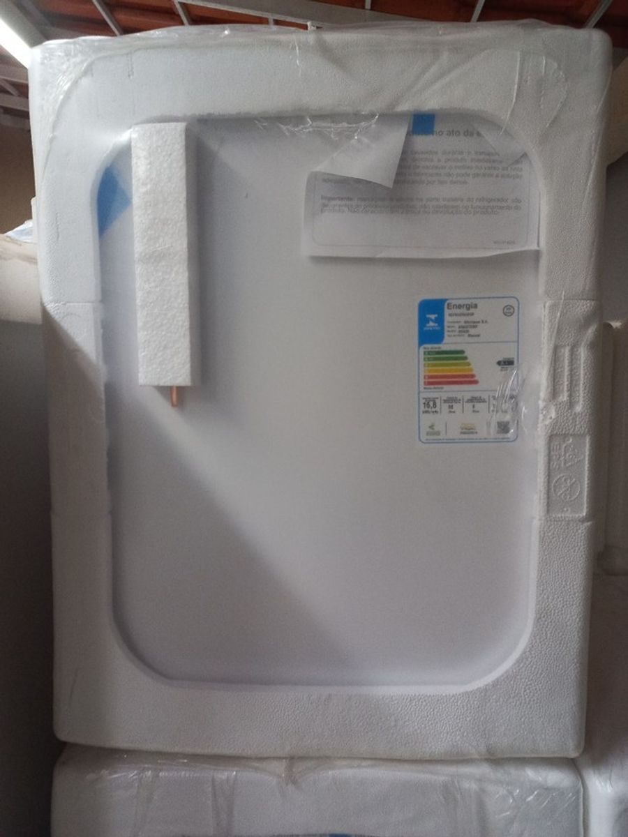 Geladeira Frigobar Brastemp Retrô Bra08 Ice White 76l | Eletrodoméstico ...