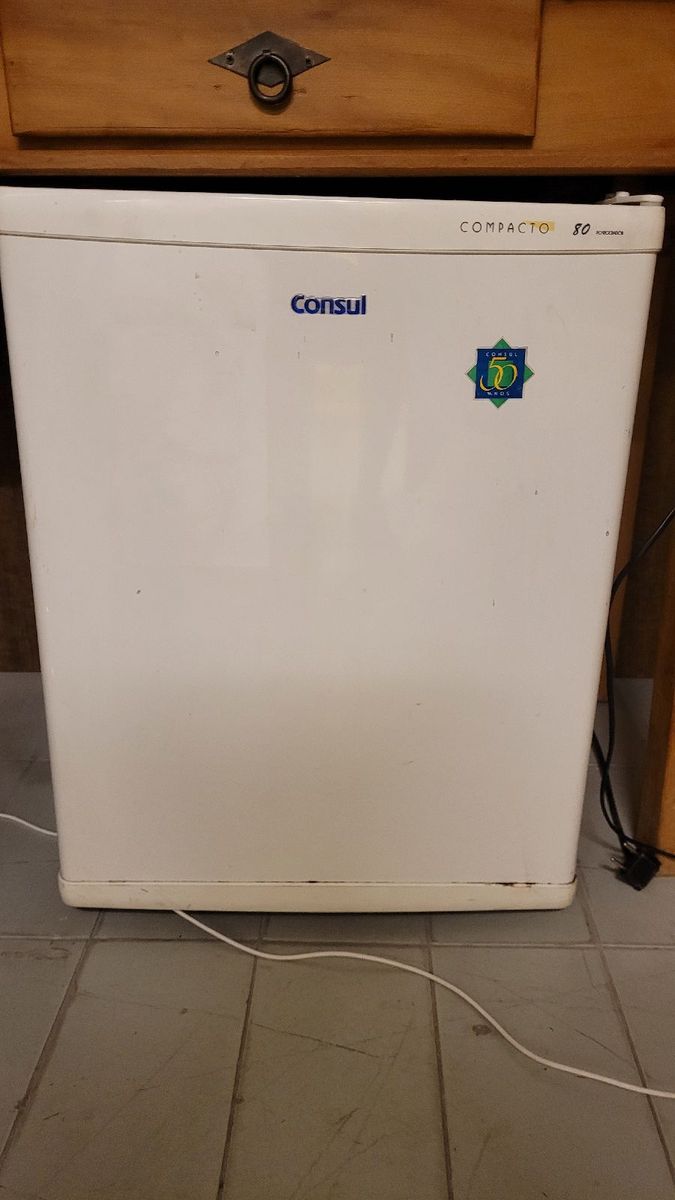 Geladeira Frigobar Consul Compacto 80 Gelando Perfeitamente ...