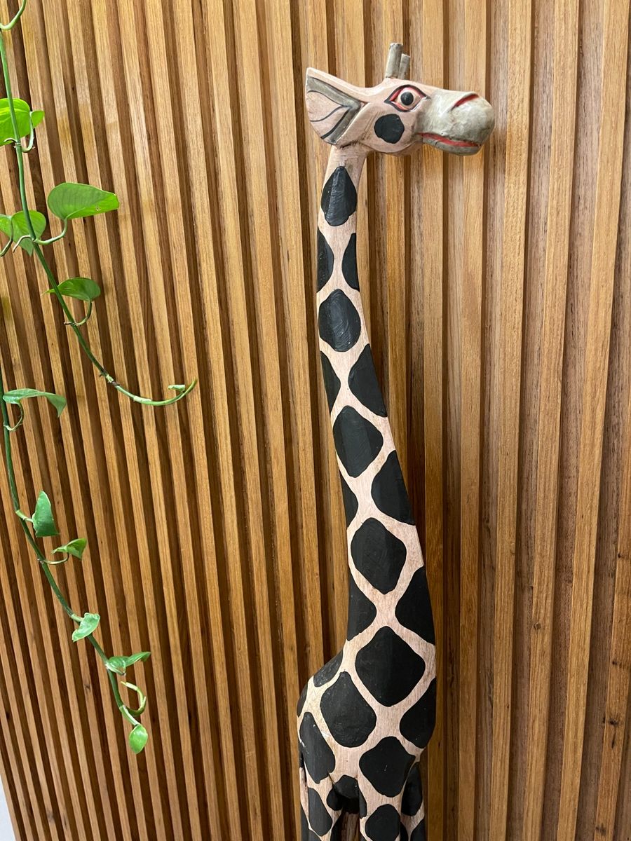 Girafa Madeira | Item de Decoração Usado 74882296 | enjoei