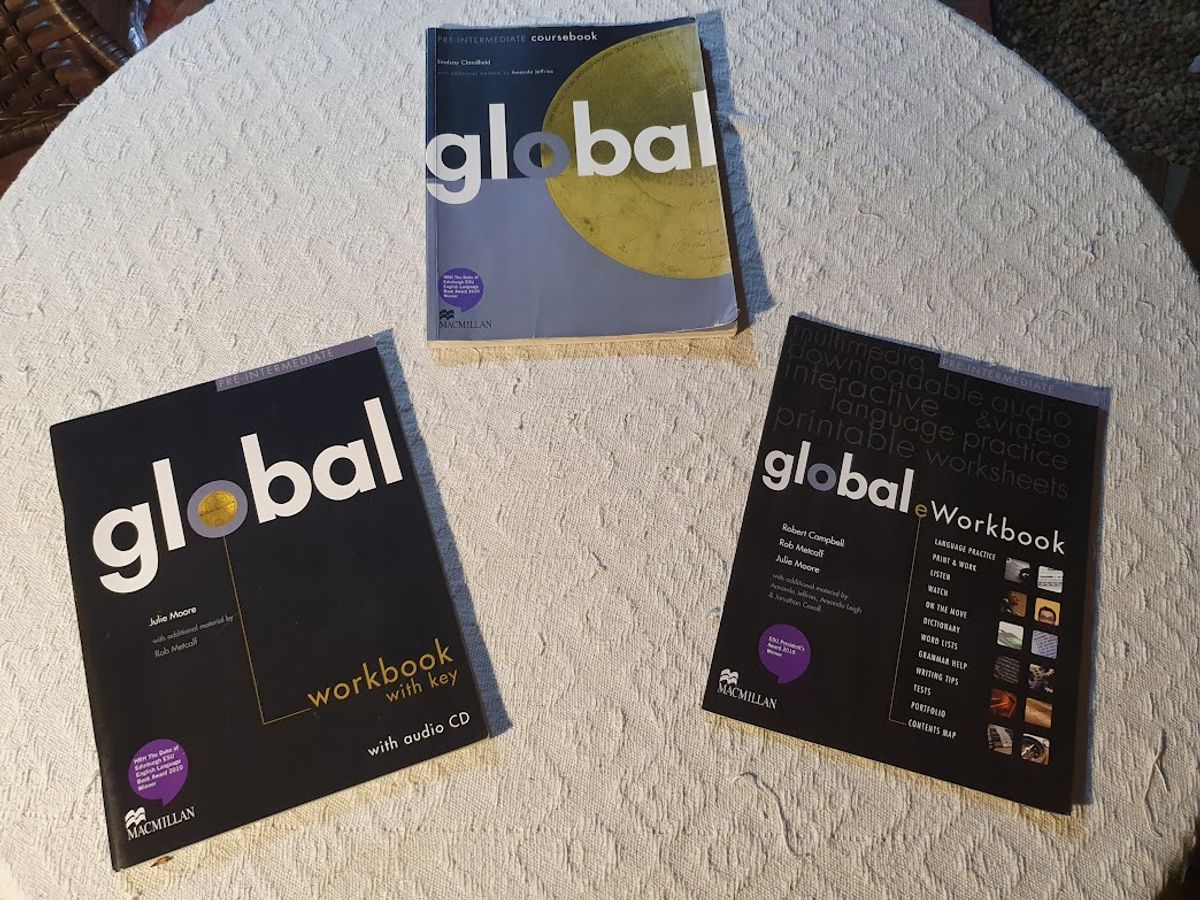 3 Volumes Global Pre Intermediate Coursebook + Workbook + Cd - 3 Volumes - Julie Moore | Livro ...