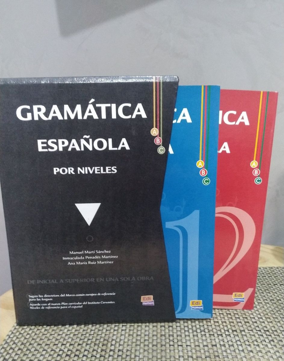 Gramática Espanhola por Níveis | Livro Edlumen Usado 81937356 | enjoei