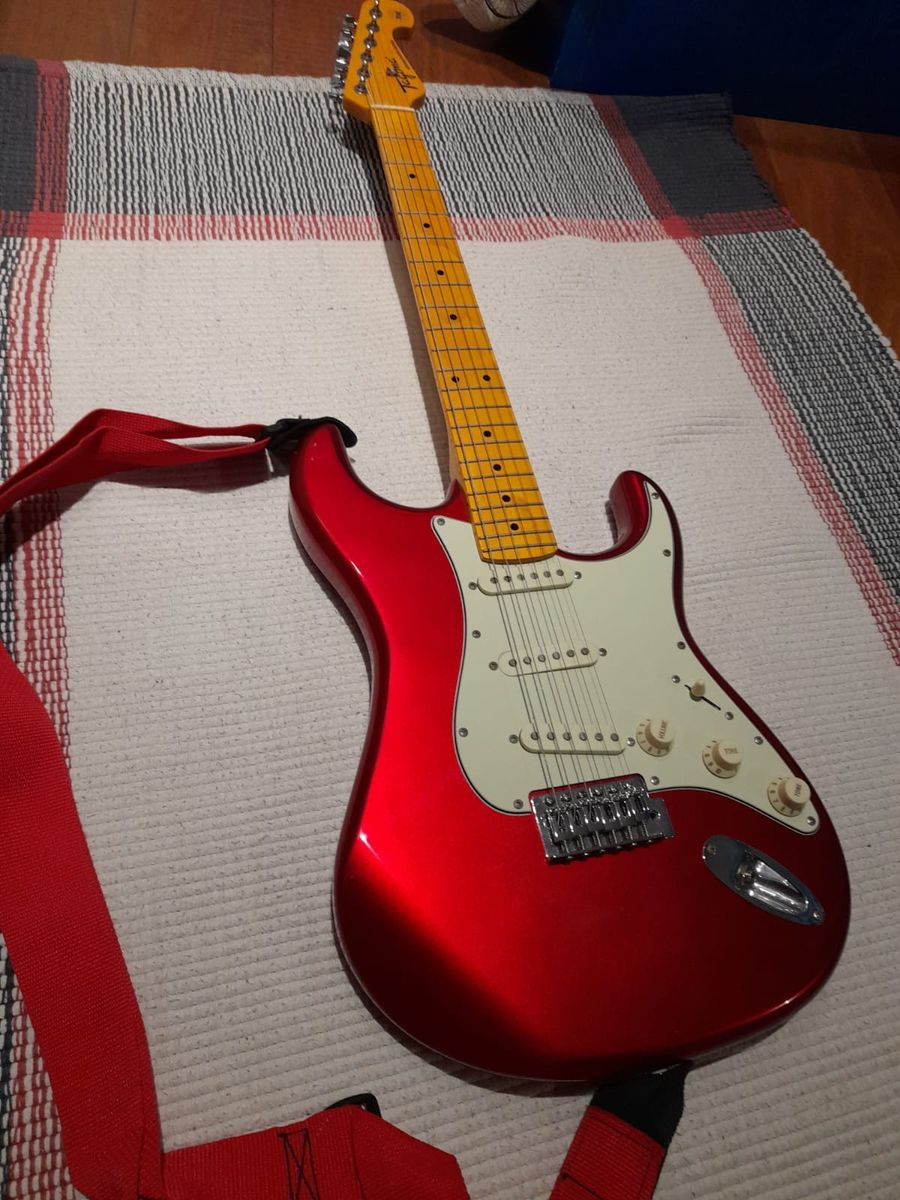 Guitarra Elétrica Tagima Classic Series T-635 Classic | Item de Música ...