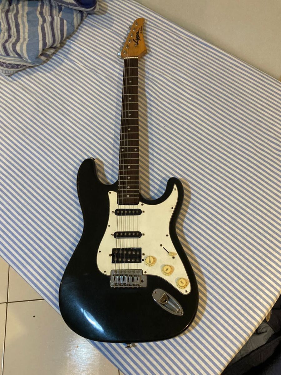 Guitarra Fender Lyon | Produto Masculino Fender Usado 68908279 | enjoei