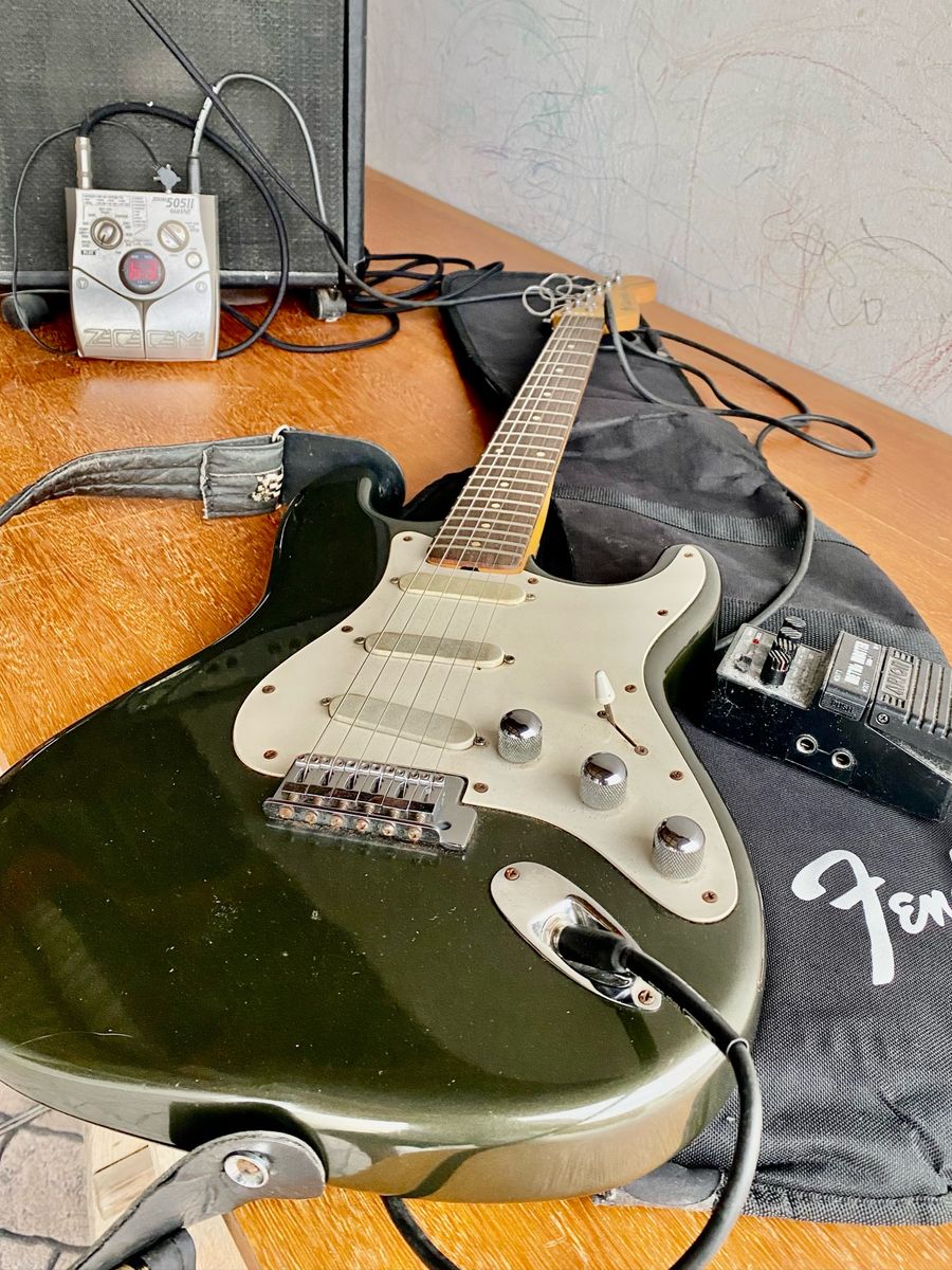 Guitarra Fender Stratos Giannine | Produto Masculino Giannine Usado ...
