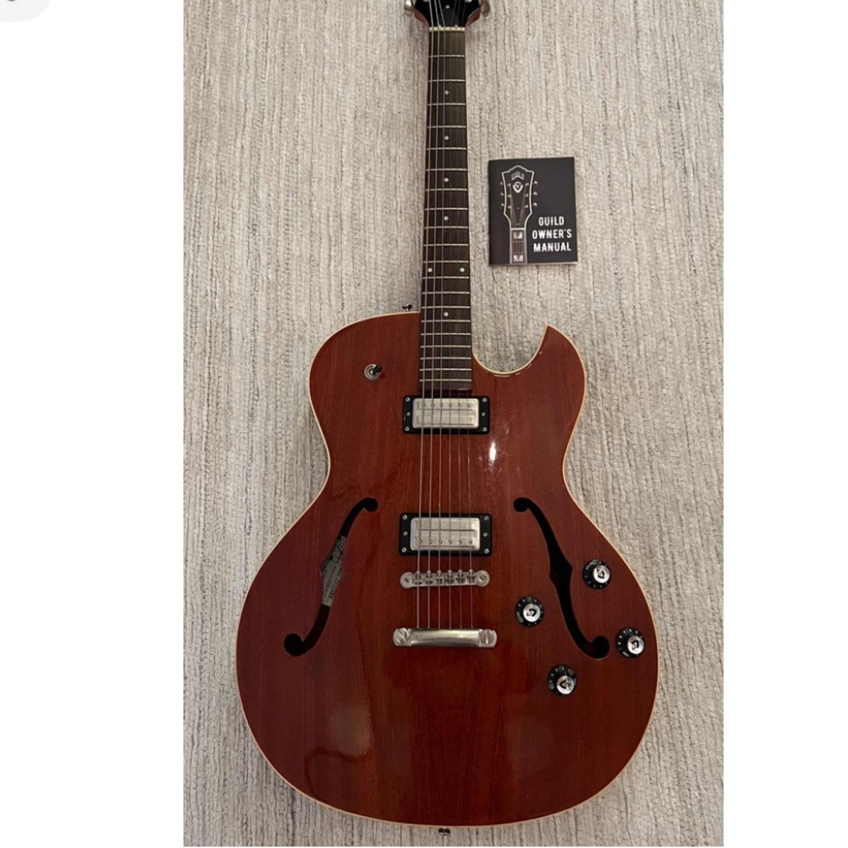 Guitarra Guild Starfire Li Semi Acustica | Item de Música Guild Usado 123158409 | enjoei