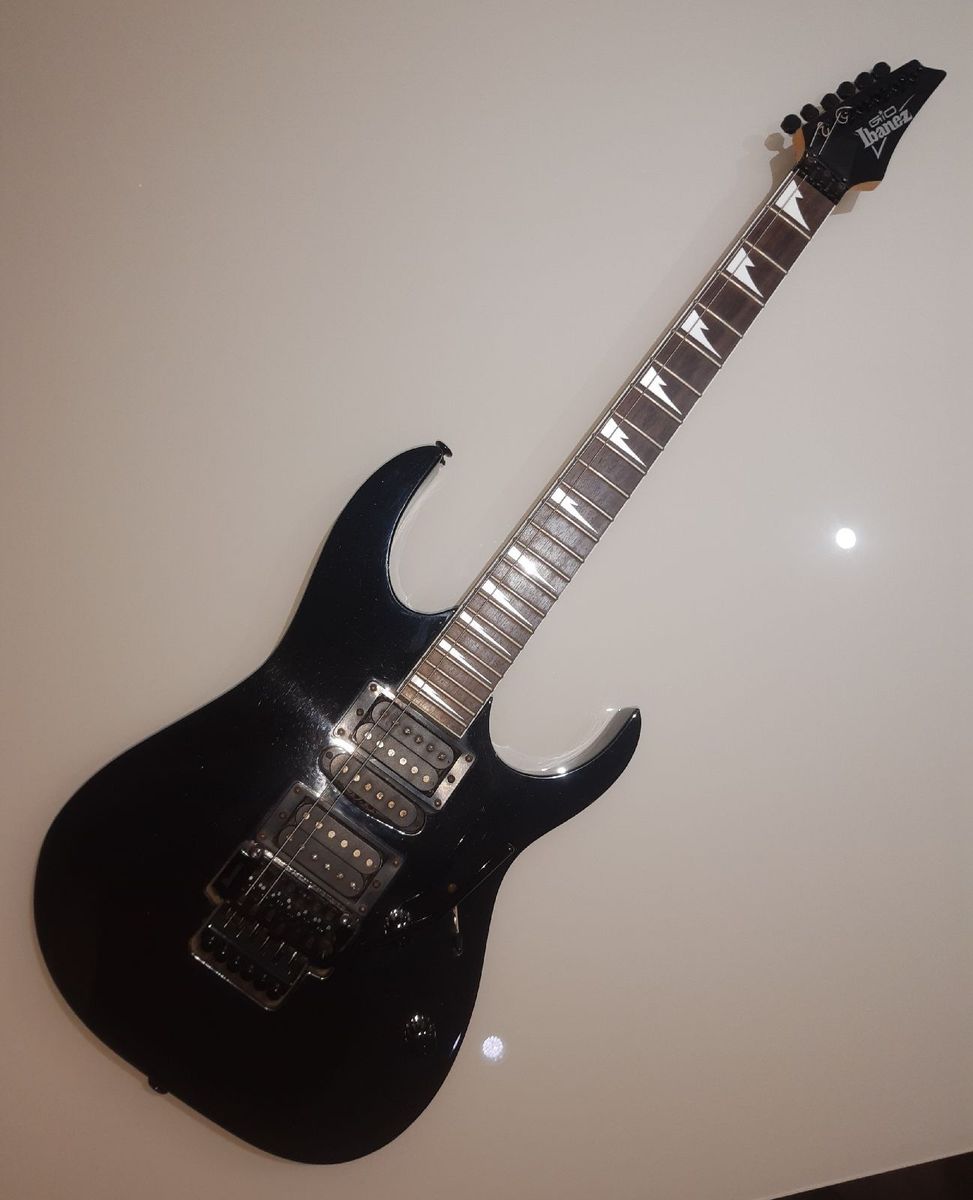 Guitarra Ibanez com Floyd Rose & Microafinação | Item de Música Ibanez ...