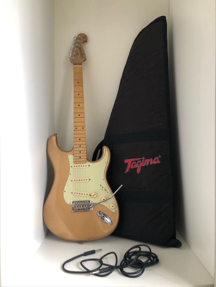 Guitarra Tagima T-635 Limited Edition - Gold | Item de Música Tagima ...