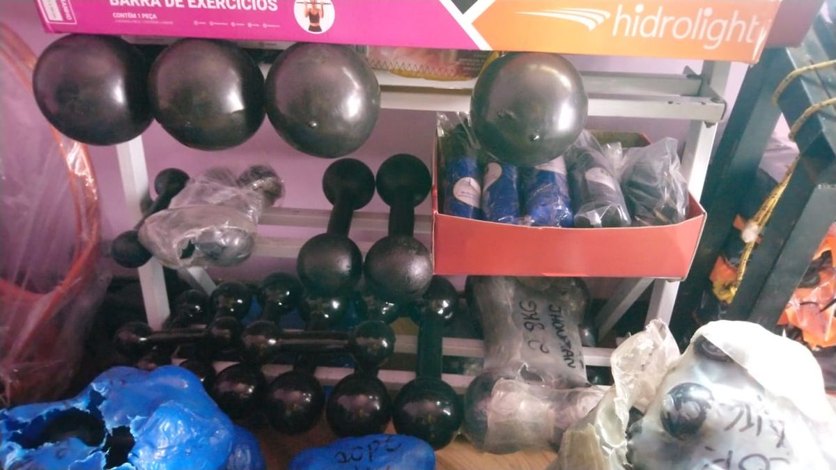 Halteres Novos de Academia Pesos Musculacao | Item p/ Esporte e Outdoor ...