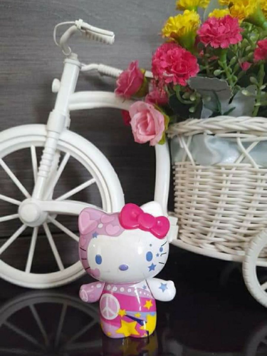 Hello Kitty Pequena e Rara Super Diferente Conforme Fotos | Brinquedo ...
