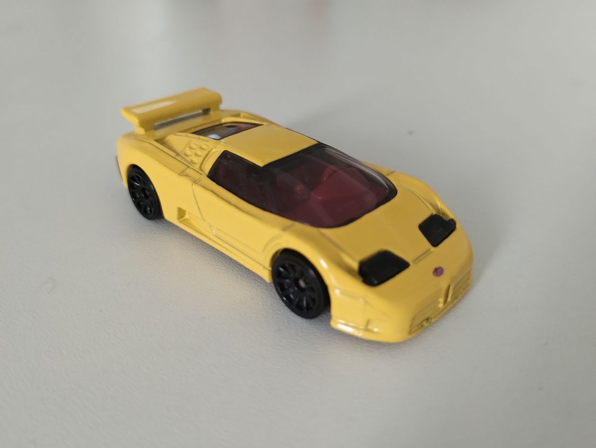 Hot Wheels Bugatti Eb110 Amarelo | Brinquedo para Bebês Hot Wheels ...