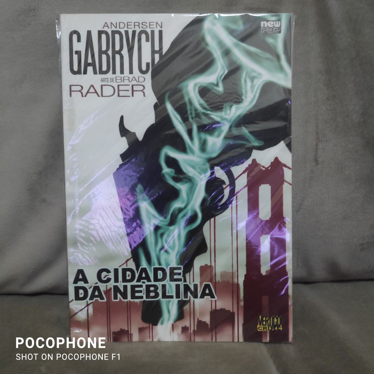 Hq a Cidade da Neblina | Livro Vertigo Nunca Usado 86714527 | enjoei