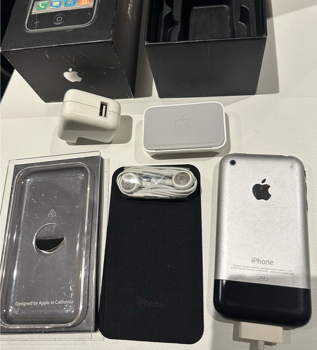 Iphone 2g 2007 Completo Na Caixa com Acessórios Originais - Raridade ...