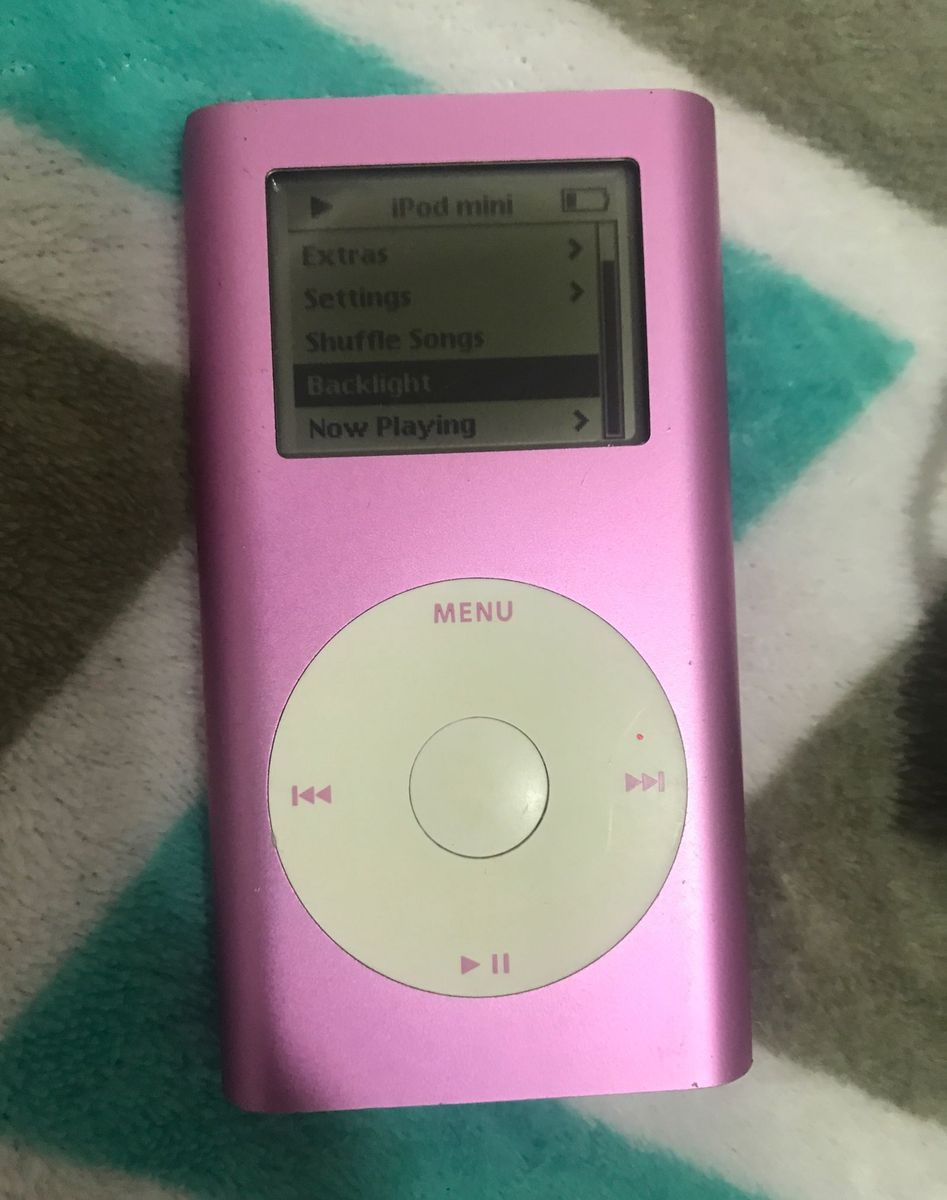 Ipod Rosa Retrô | Ipod e Mp3 Player Apple Usado 25102312 | enjoei