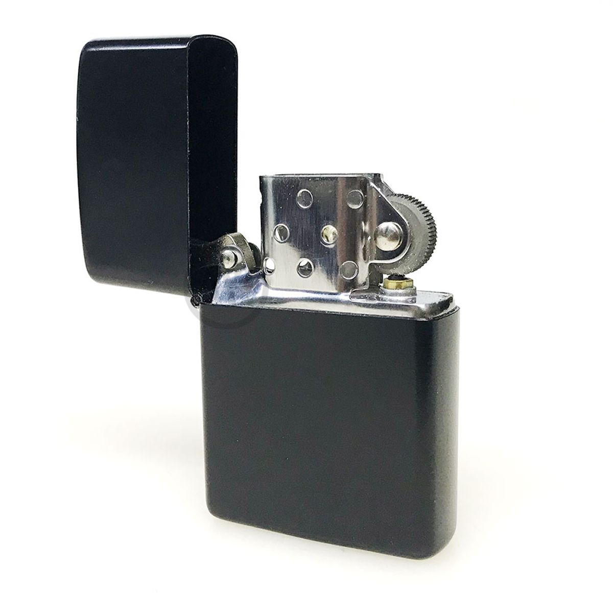 Isqueiro Clássico em Metal Recarregavel | Produto Vintage e Retro Ay ...