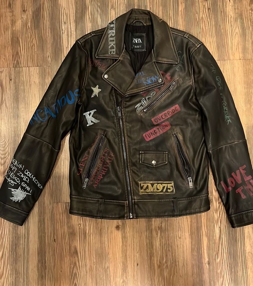 Jaqueta Couro Fake Zara Masculina Marrom com Escritos Coloridos ...