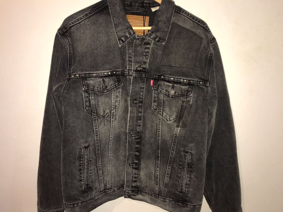 Jaqueta Jeans Levi's The Trucker Preta | Casaco Masculino Levi's Nunca ...