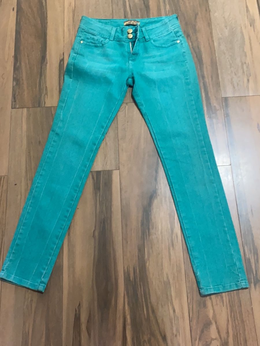 Jeans Verde, para Compor Look Despojado e Moderno | Calça Feminina ...