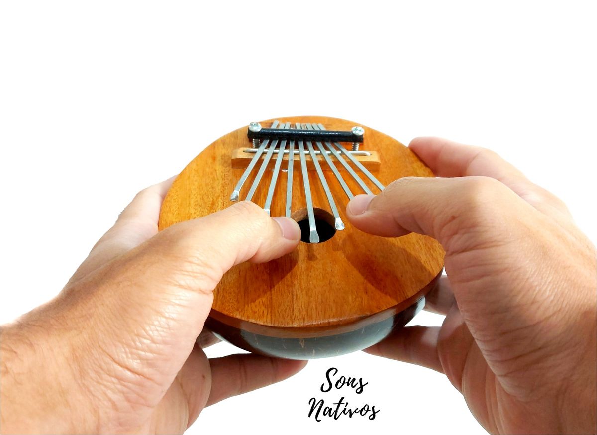 Kalimba Instrumento Musical Artesanal Percussão | Item de Música Sons ...