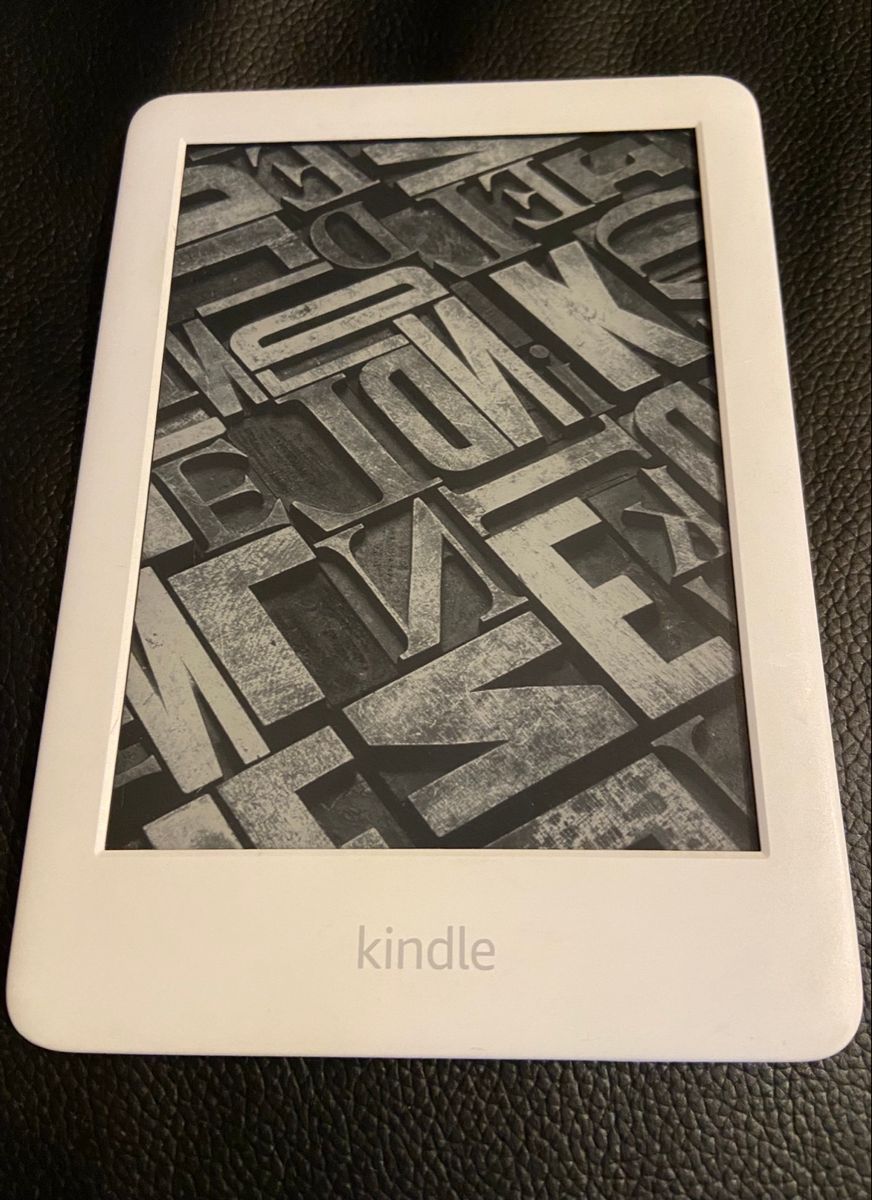 Kindle 10 Geração Branco | Tablet Amazon Usado 84926835 | enjoei