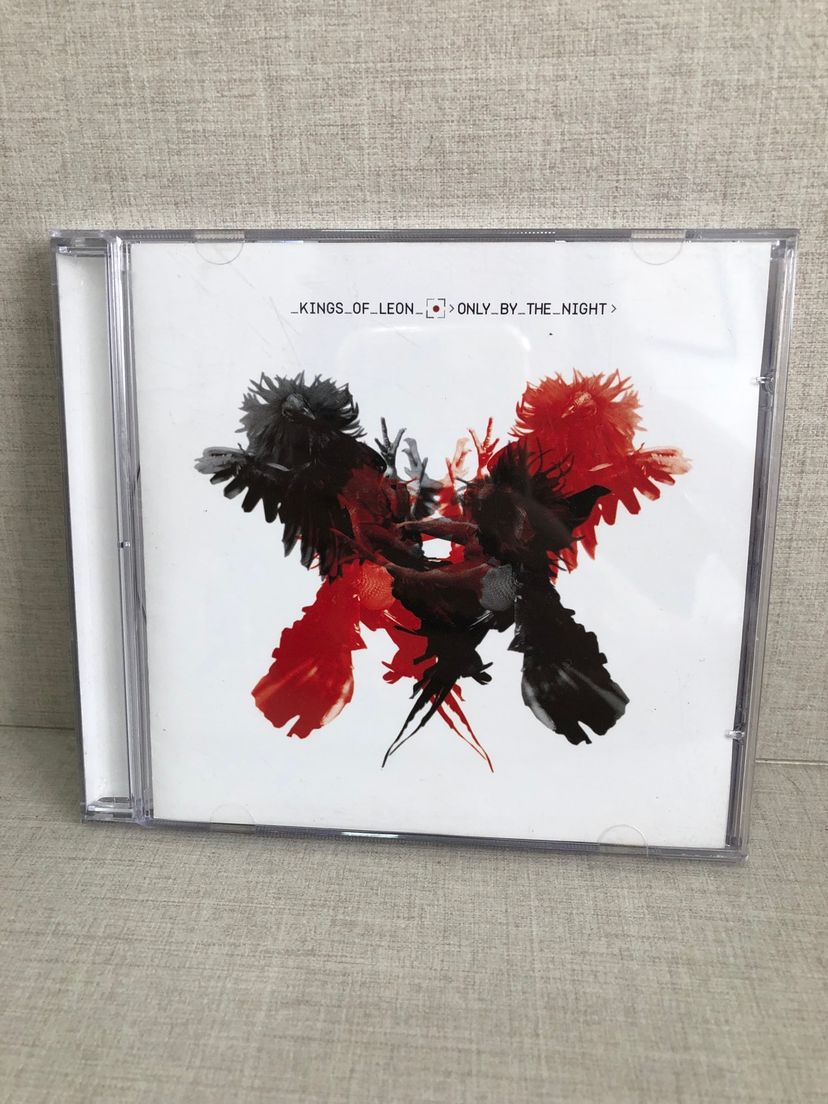 Kings Of Leon - Only By The Night | Item de Música Cd Usado 87232664 | enjoei