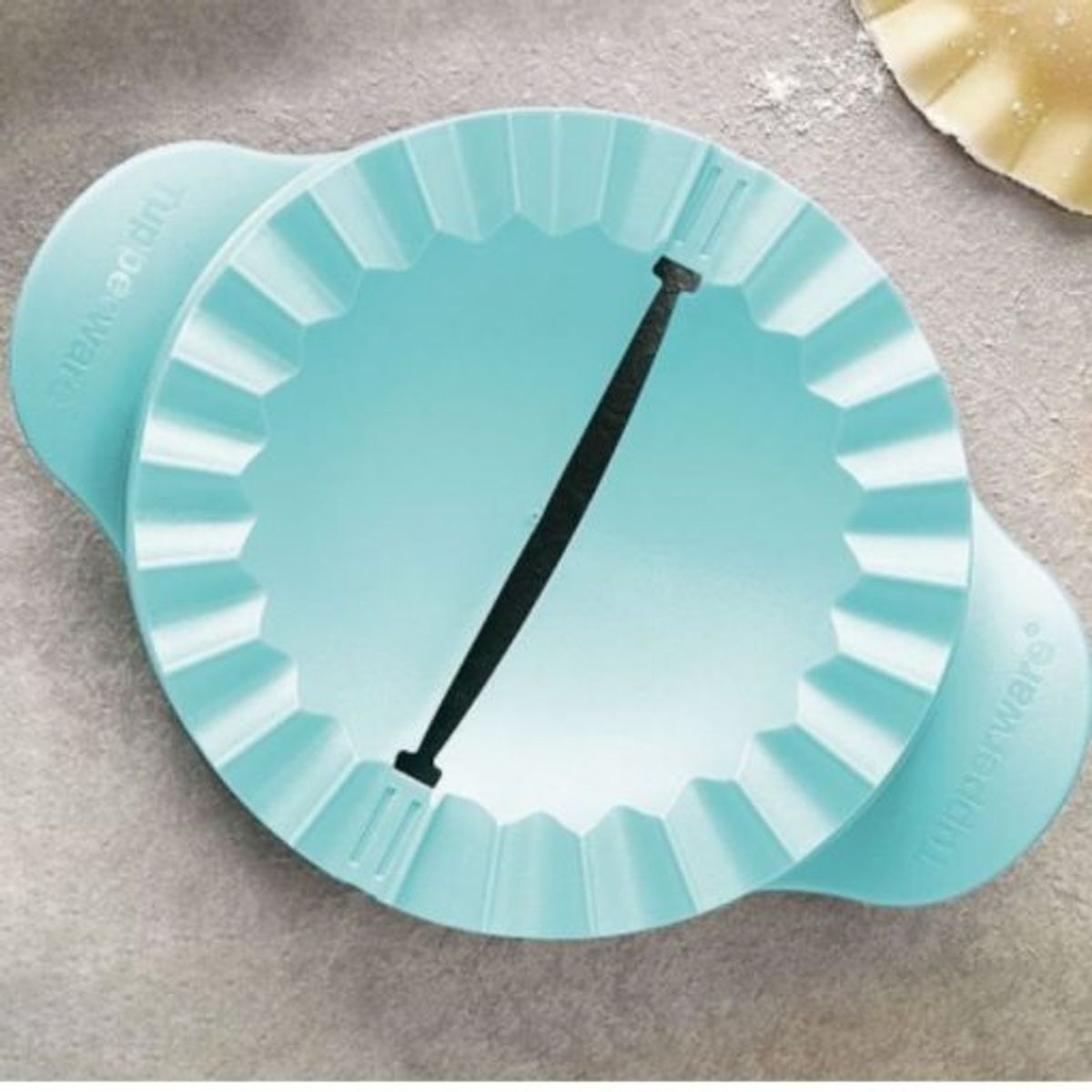 Kit 2 Formas de Fazer Pastel Tupperware | Produto Feminino Tupperware ...