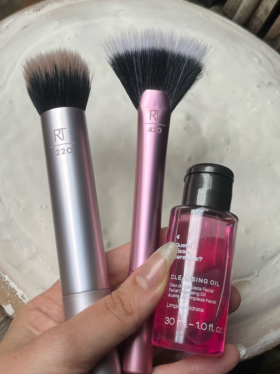 Kit 2 Pincéis Real Techniques + Cleansing Oil | Maquiagem Feminina Real ...