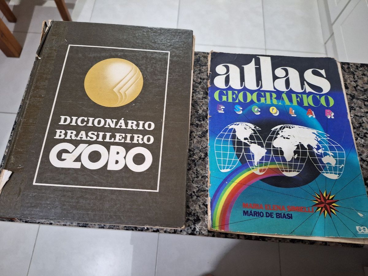 Kit Atlas Geográfico e Dicionário Globo Antigo | Livro Atlas Usado 132764099 | enjoei