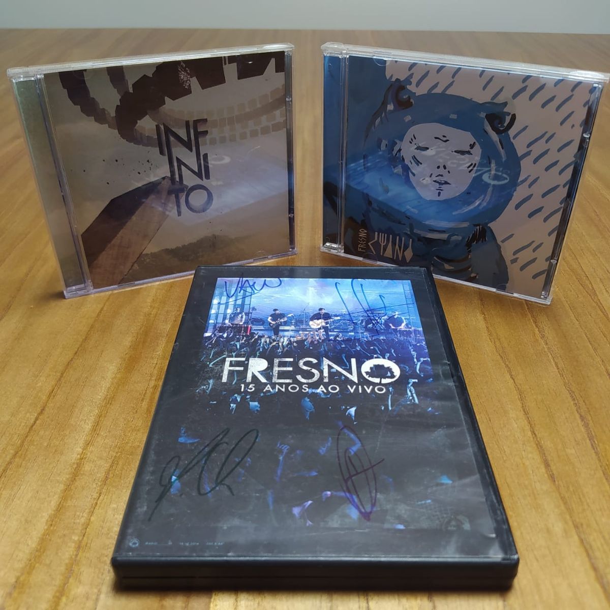 Kit Colecionador Fresno: Dvd Autografado Pela Banda + Cd Infinito + Cd ...