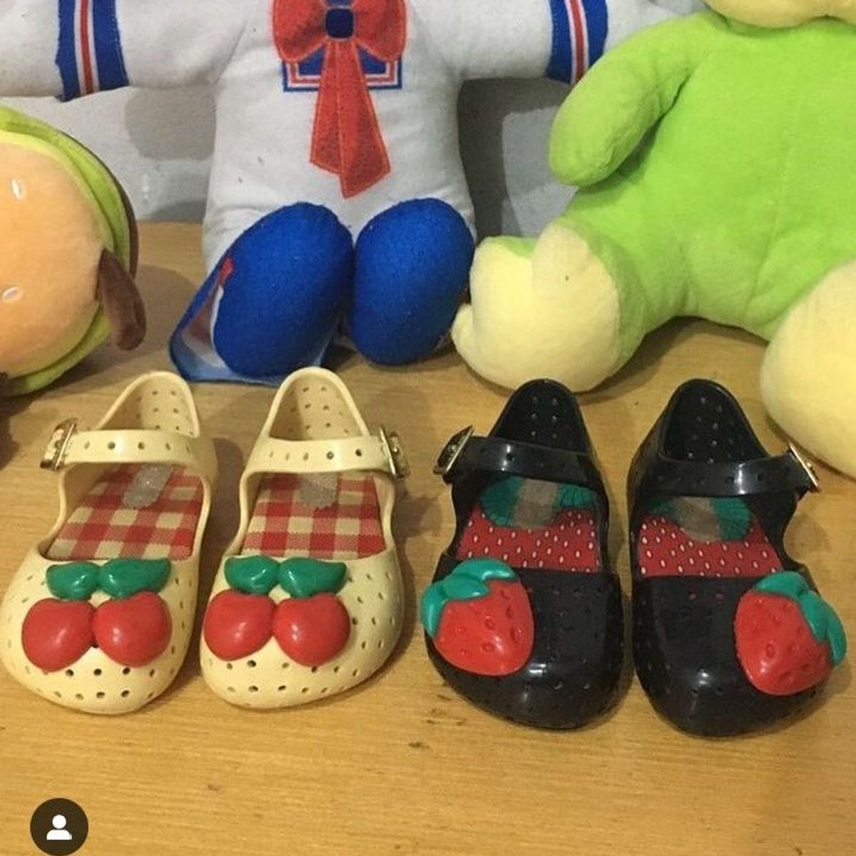 Kit com 2 Mini Melissas Cereja e Morango 17/18 (melissinha) | Calçado ...