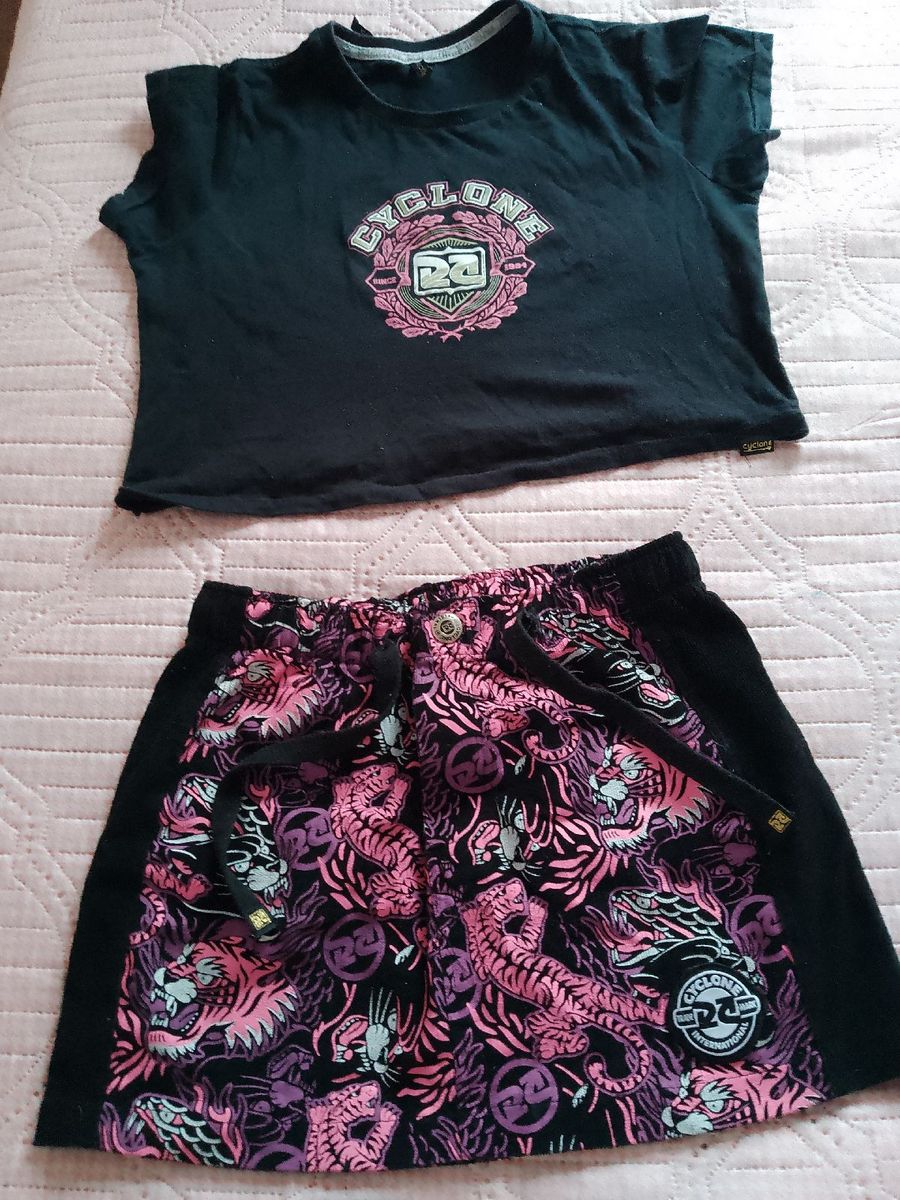 Kit da Cyclone Cropped e Saia Original, Usado Apenas 2 Vezes , em Ótimo ...