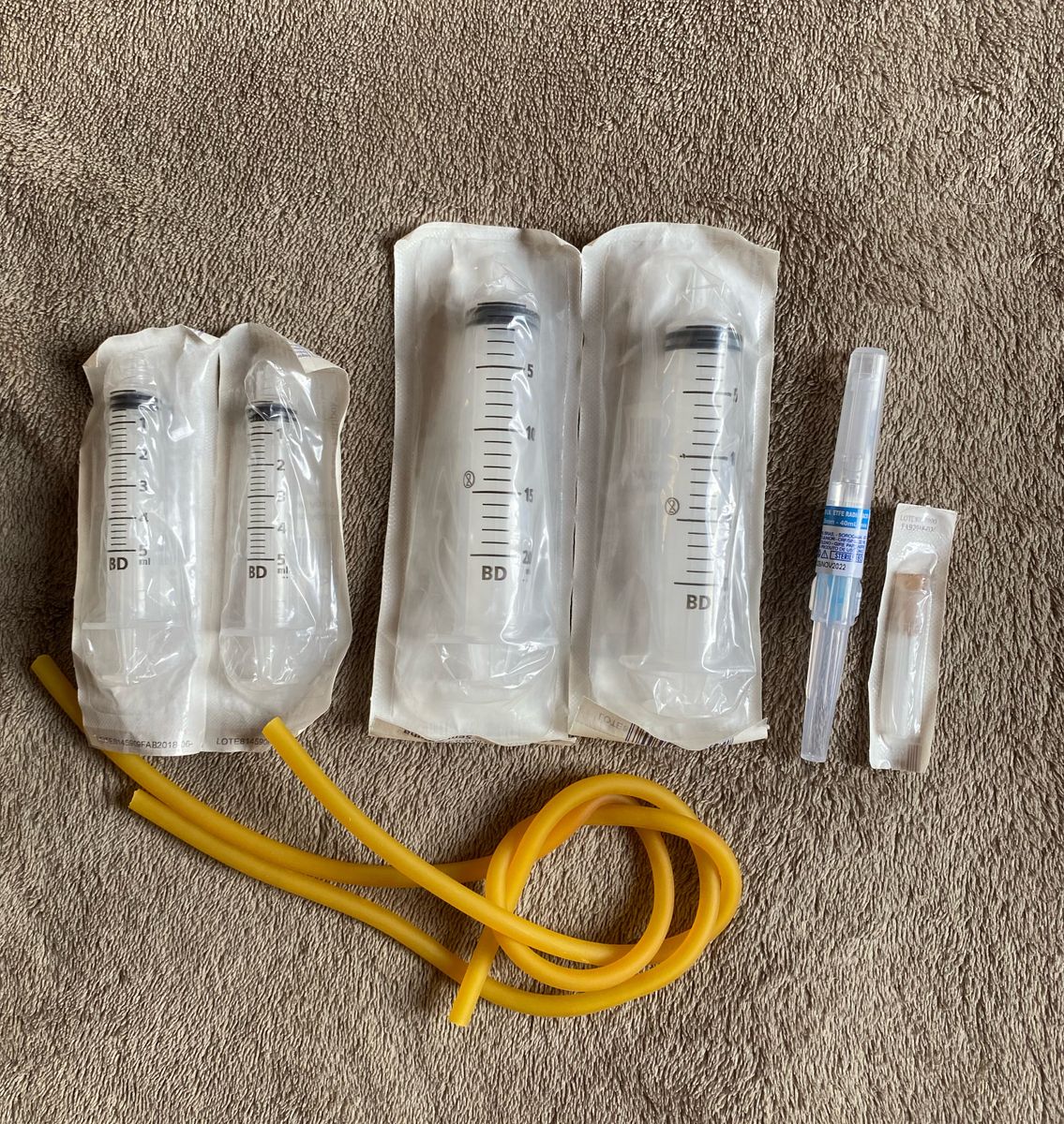 Kit de Seringas, Cateter e Garrote | Produto Vintage e Retro Nunca ...