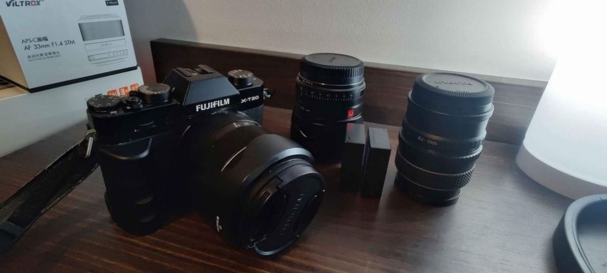 Kit Fuji Xt20 + Fuji 18-55mm 2.8-4 + Viltrox 33mm 1.4 + Takumar (manual ...