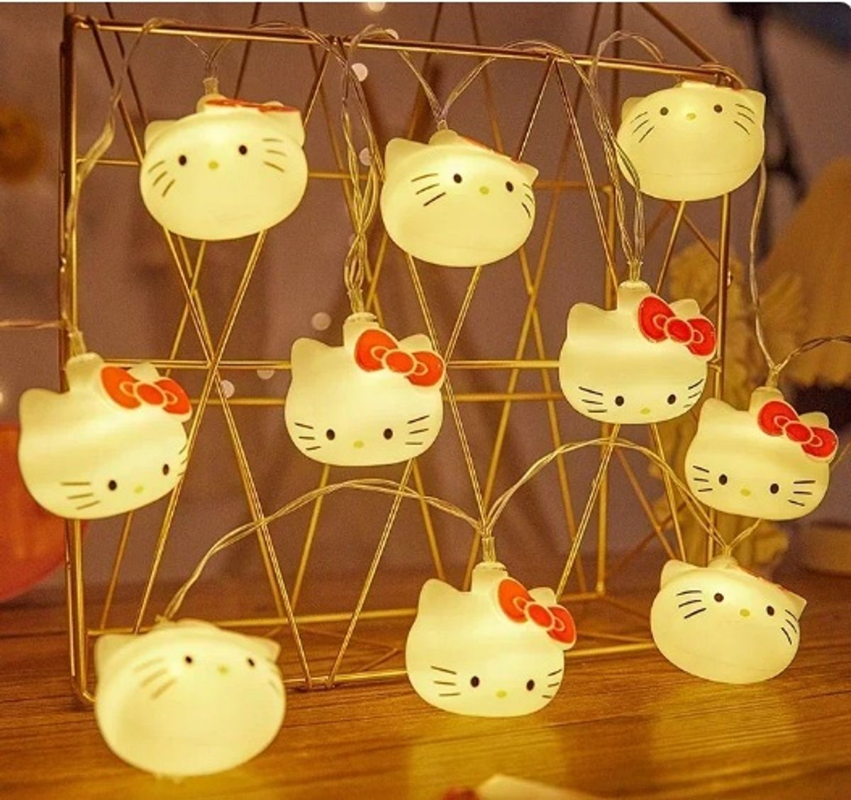 Kit Luz de Led Hello Kitty Usb | Item Info & Eletro Nunca Usado 95556320 | enjoei