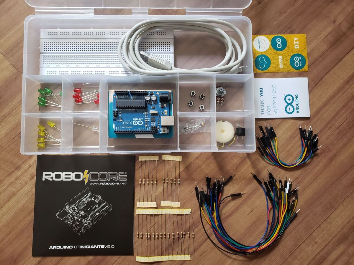 Kit Robocore V5.0 com Arduíno Uno Rev3 | Jogo de Computador Arduino ...