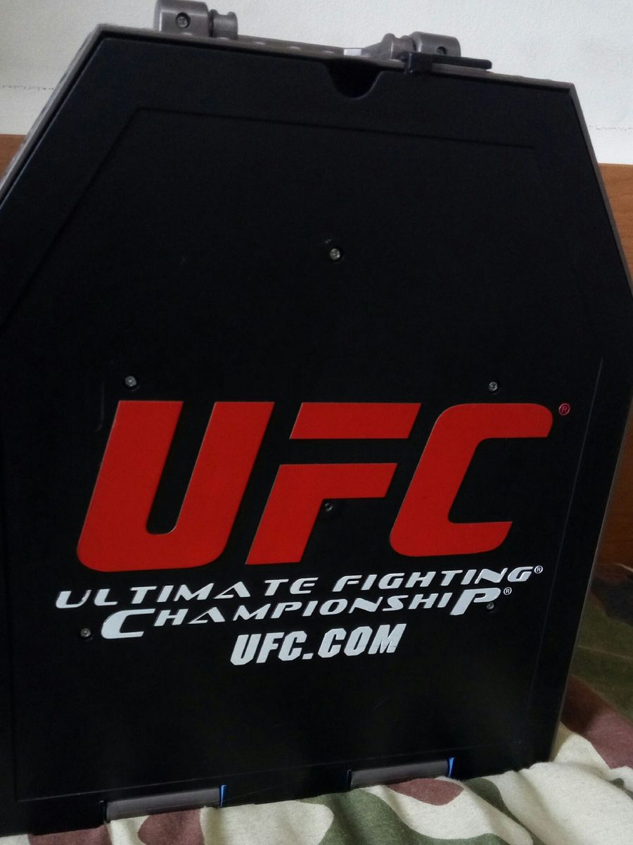 Kit Ufc Ultimate | Brinquedo Ufc Usado 34492441 | enjoei