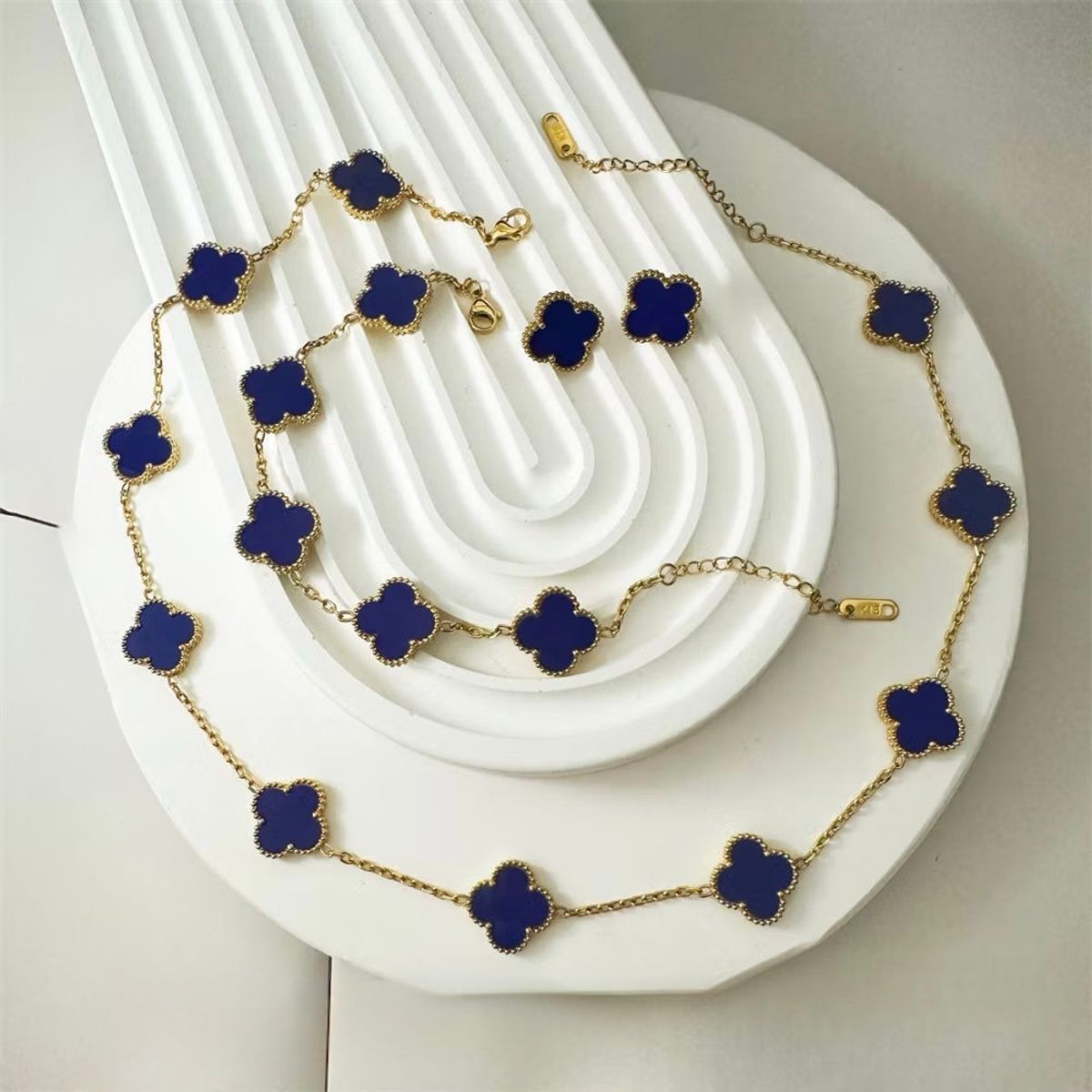 Kit Van Cleef & Arpels Alhambra Dourado e Azul | Jóia Feminina Van ...