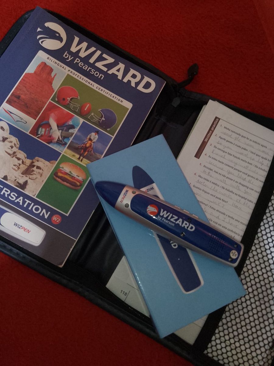 Kit Wizard W2 com Caneta e Fichário | Livro Wizard Usado 73413437 | enjoei