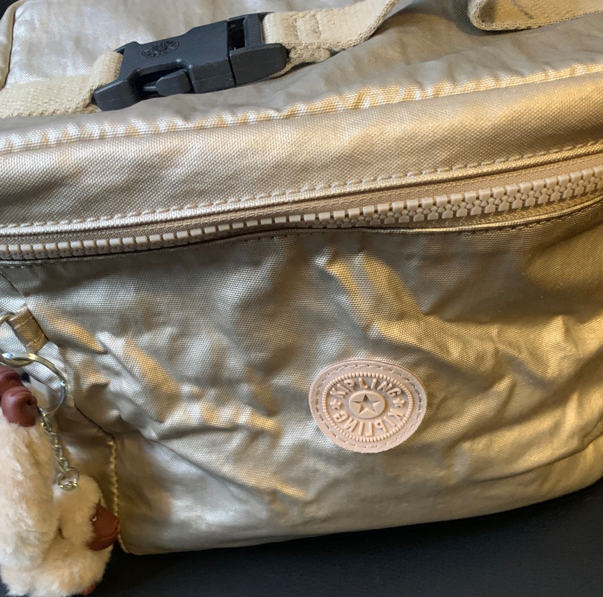 Lancheira Kipling Graham Metalizada | Produto Feminino Kipling Usado ...