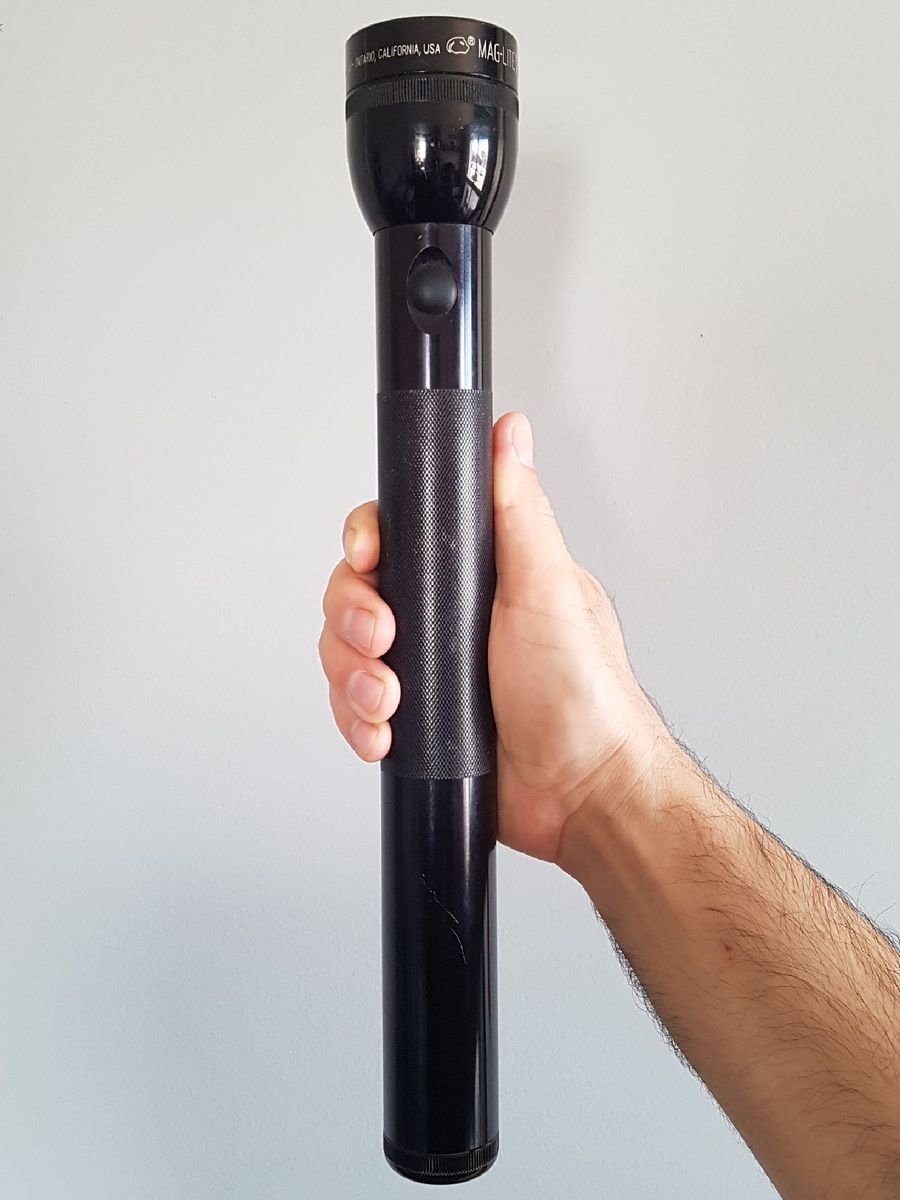 Lanterna Mag-lite + Carregador + 4 Pilhas Recarregáveis | Item p ...