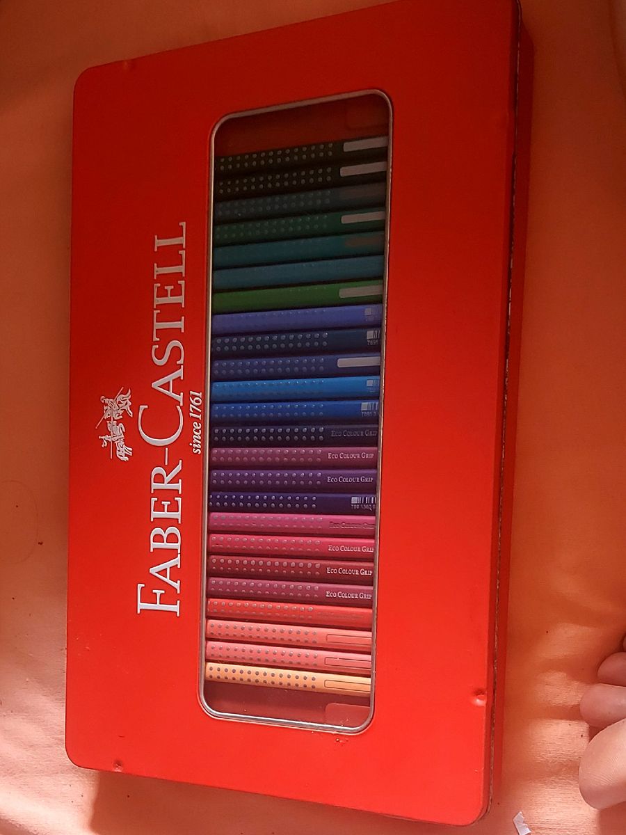 Lapis de Cor Faber Castel Grip Triangular Lata 72 | Item de Papelaria ...