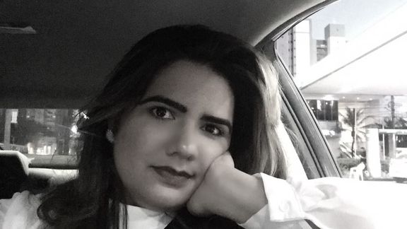 Larissa | Compre e Venda Novos & Usados | Enjoei