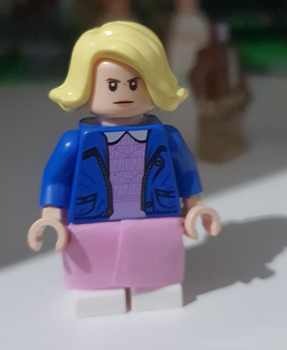 Lego Stranger Things Eleven | Brinquedo Lego Usado 79259640 | enjoei