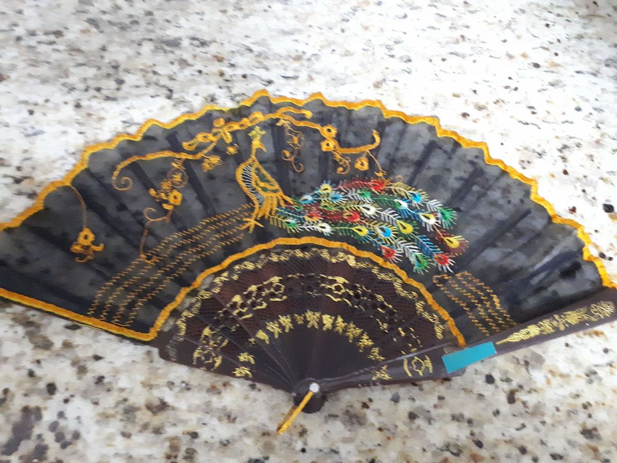 Leque Japonês de Pavão | Produto Feminino Nunca Usado 28935450 | enjoei