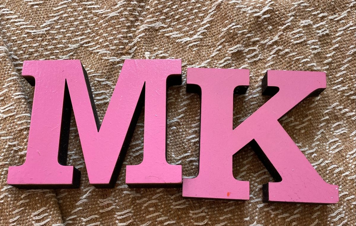 Letras Mk em Mdf | Maquiagem Feminina Mary Kay Usado 42357642 | enjoei