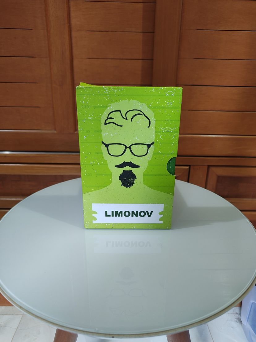 Limonov - Emmanuel Carrere | Livro Alfaguara Usado 106914631 | enjoei