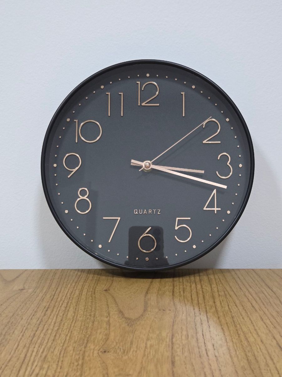 Lindo e Decorativo Relógio de Parede Analogico Novo da Westwing ...