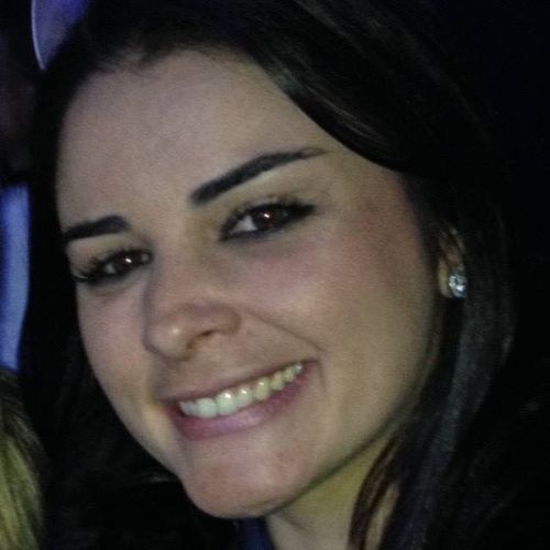 Lívia | Compre e Venda Novos & Usados | Enjoei