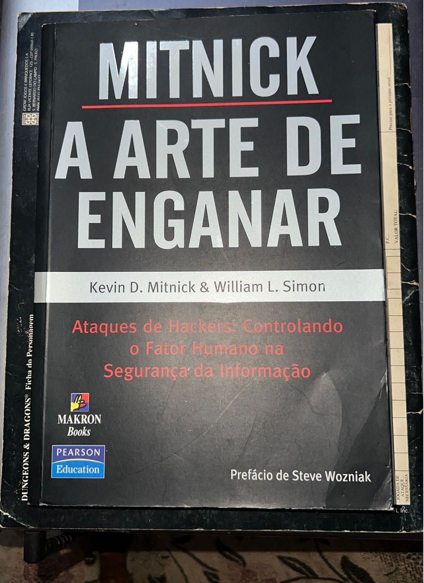 Livro a Arte de Enganar Kevin D. Mitnick William L. Simon | Livro Usado ...