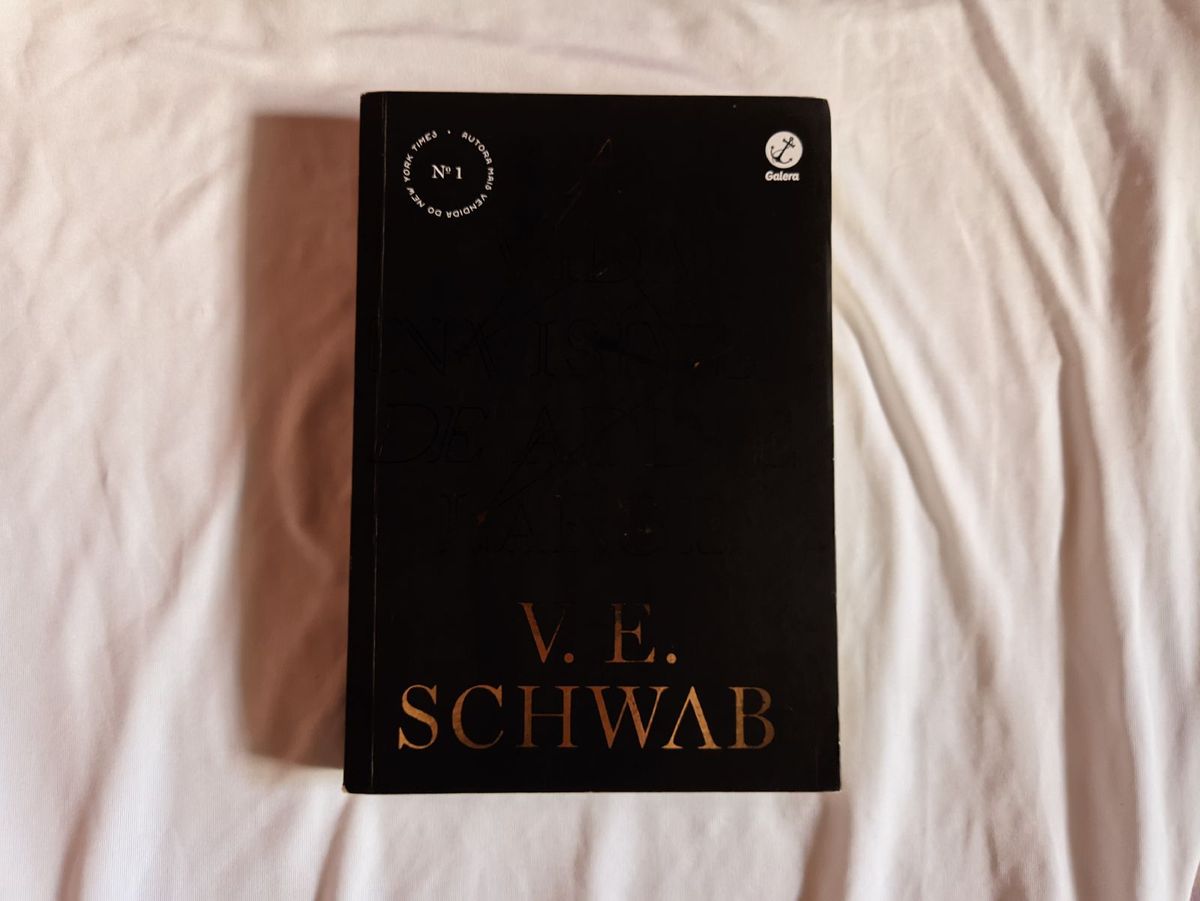 Livro a Vida Invisível de Addie Larue - Ve Schwab | Livro Livro Usado ...