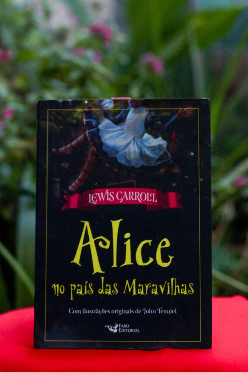 Livro Alice No País Das Maravilhas | Livro Faro Editorial Usado ...